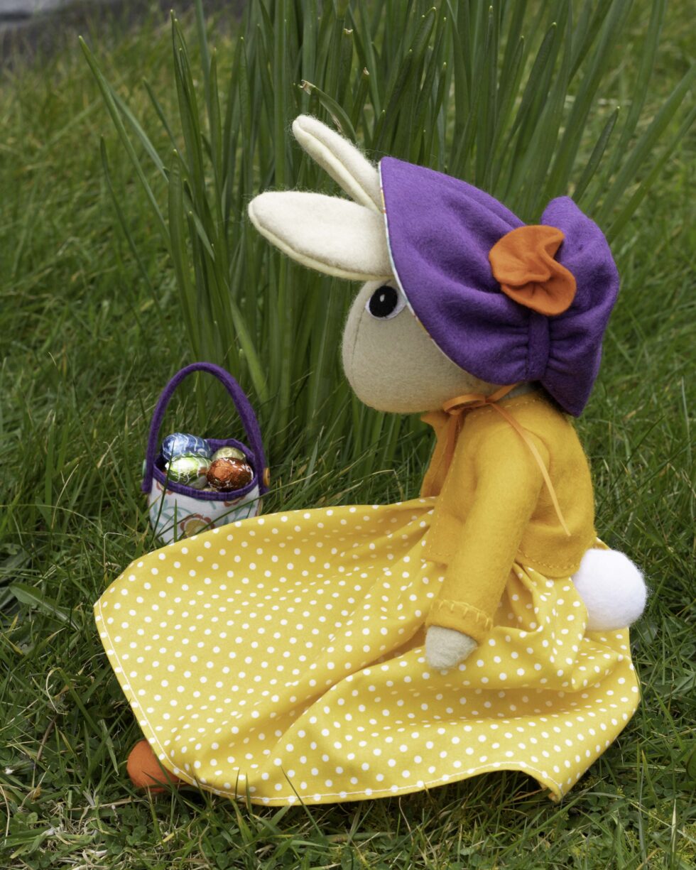 Make an Easter Bonnet and Basket for Tabitha Rabbit! | Tilly & Puffin